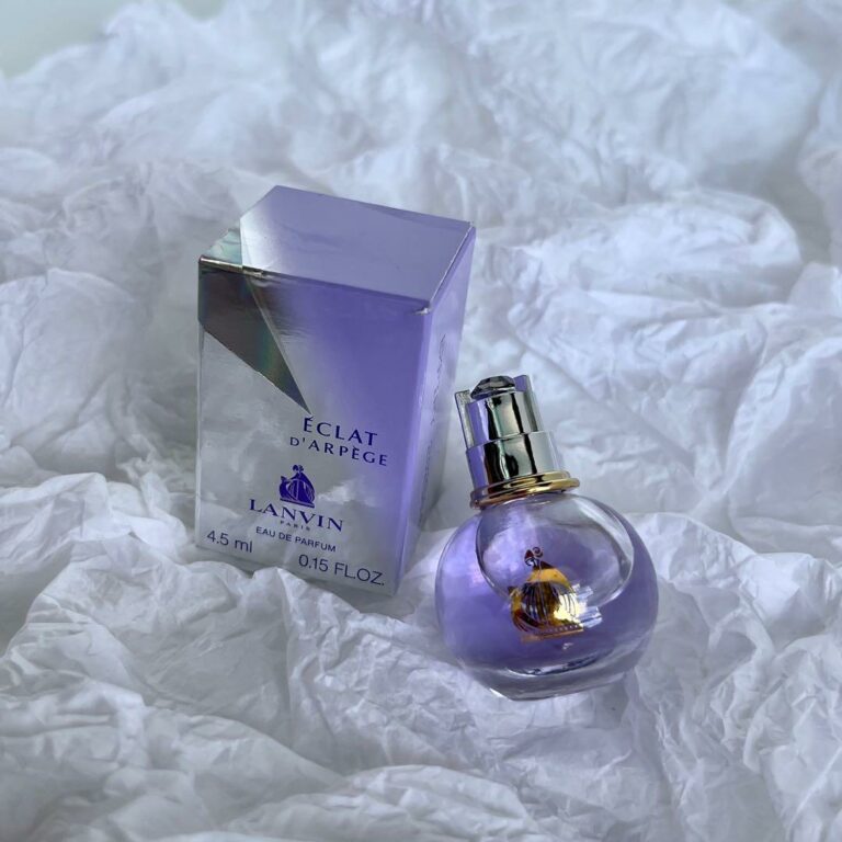 7 Best Smelling Lilac Perfumes For Her [Tested in 2024]