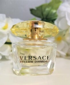 7 Best Smelling Versace Perfumes For Women [Tested in 2024]