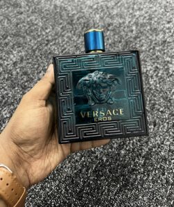 Versace Eros Vs Invictus [Find The Best Male Cologne]