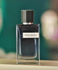 Top 7 Colognes Similar to Y Eau de Parfum Intense YSL